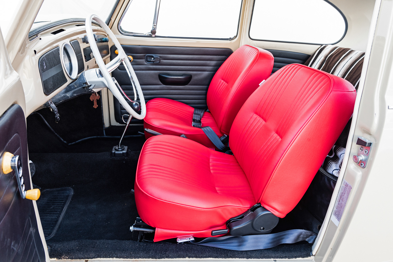 1970 VW Bug - Procar by SCAT - Custom Seating Solutions
